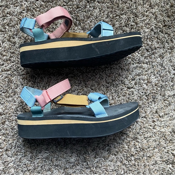 Teva | Shoes | Teva Flatform Universal Adjustable Platform Sandal Rose ...